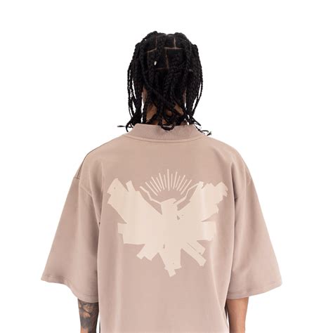 КАФЯВА ТЕНИСКА