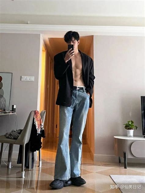 186cm北京帅哥，不仅颜值高，六块腹肌更是撩啊 知乎