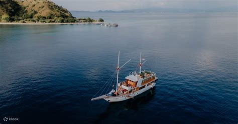 3d2n Premier Phinisi Sailing Komodo Tour From Labuan Bajo Klook