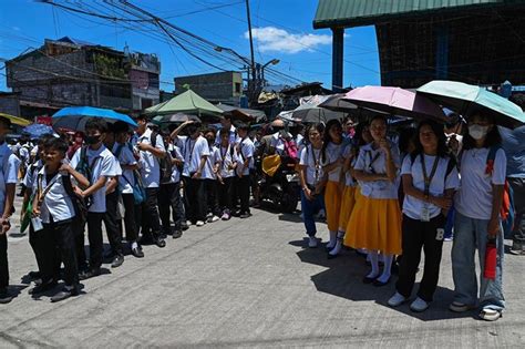 Hundreds Of Schools Suspend Classes Over Heat Danger