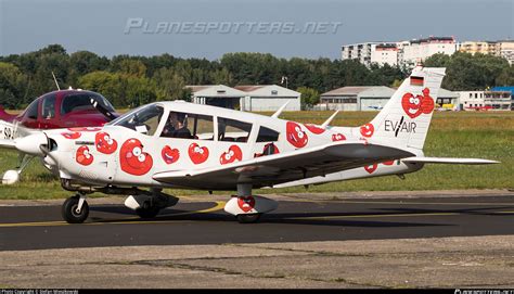 D Ekuc Private Piper Pa 28 180 Cherokee Challenger Photo By Stefan