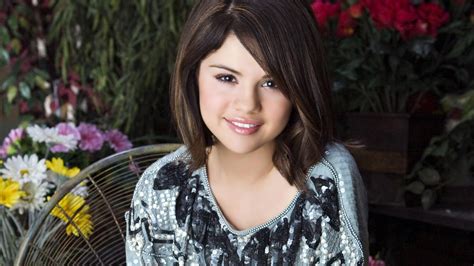 Wallpaper Selena Gomez Hd Wallpapers
