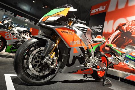 Aprilia RSV4 R FW GP MotoPlus Ca