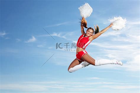 年轻的女啦啦队长高清摄影大图 千库网