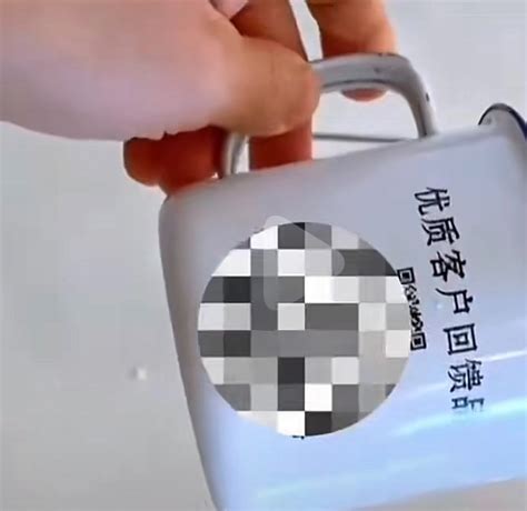 警惕：陌生快递里的二维码千万不要扫 哔哩哔哩