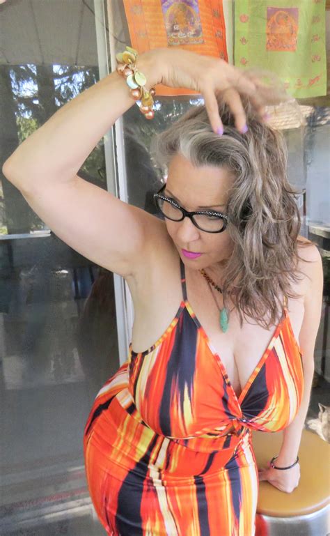I Love A Crown And My Glasses Maybe Nothing Else R Girlswithglasses