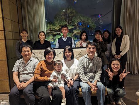 游懿聖醫師 懿聖皮膚科 2025年，懿聖皮膚科祝福大家 蛇麼都如意，蛇麼都順利，蛇年行大運 Facebook