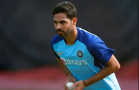 Bhuvneshwar Kumar Advices A Worried Fan Whose Girlfriend Is Getting Married