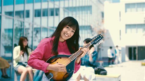 「才色兼備のmiwaさんはお嬢様学校出身だった？出身高校、徹底調査！」の記事の12枚目の画像 エントピ