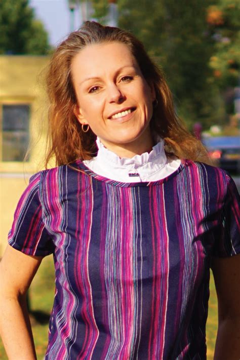 35 Dickie Sewing Pattern High Collar