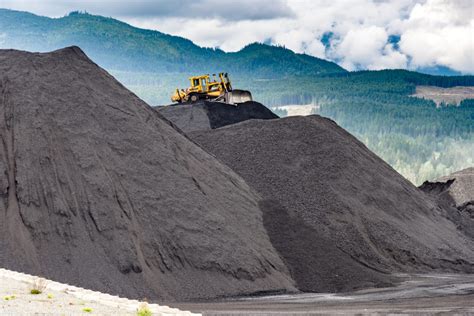 Global Thermal Coal Prices Settling Into 200 Per Tonne Range After