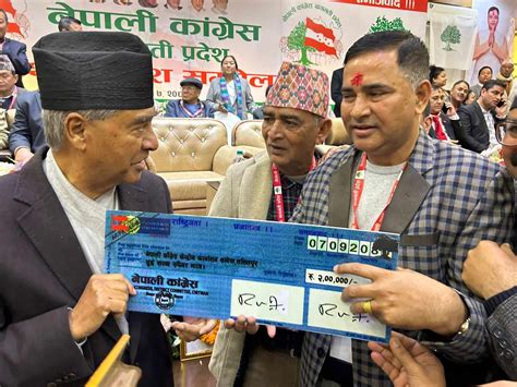नेपाली कांग्रेस चितवनद्वारा भूकम्प पीडितलाई आर्थिक सहयोग Kayakairan