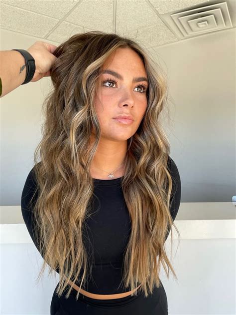 Bronde Inspo Brunette Hair With Highlights Light Brunette Hair