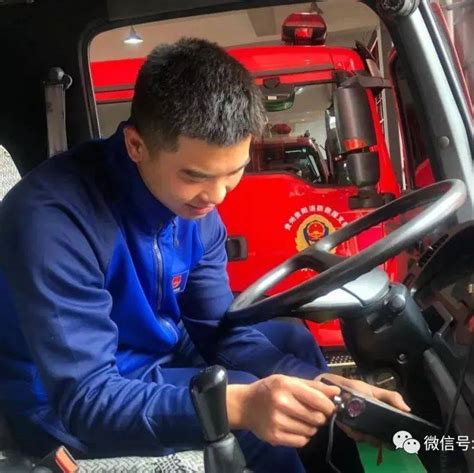 白云区“火焰蓝”荣获“全省最美劳动者”表彰救援