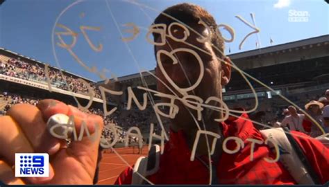 Djokovic Llevó El Conflicto Por Kosovo A Roland Garros Y Generó Una