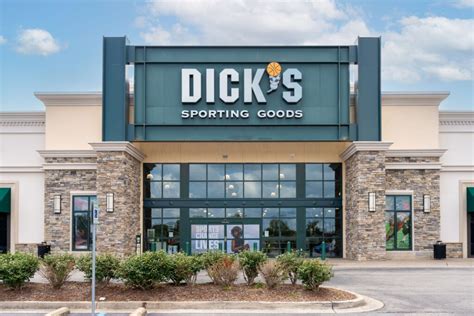 Dicks House Of Sport Vs Dicks Sporting Goods