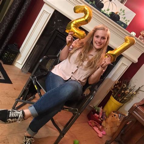 21 Year Old Sil Scrolller