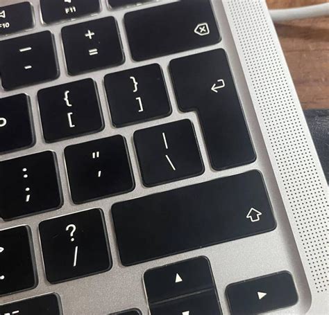 Difference Between Slash And Backslash