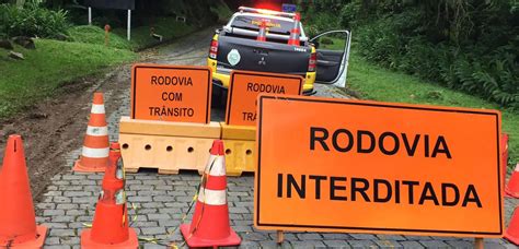 Rodovias do Paraná têm interdições em vários trechos Estradas