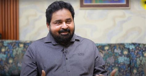 പുതിയ സംവിധായകരെപ്പോലും സാറേ എന്നാണ് ആ സൂപ്പർസ്റ്റാർ വിളിക്കുന്നത്