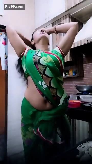 Manju Queen Manju Jangra Instagram Model Kitchen Show Nevel Showing