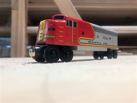 Santa Fe Super Chief F7 Engine By Whittle Shortline Railroad The
