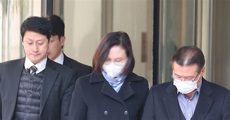 아들 입시 비리 정경심 2심 집행유예로 감형