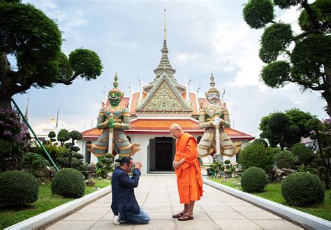 ข่าวบทที่ 9 ประวัติความเป็นมาของ ประตูซุ้มยอดมงกุฎ วัดอรุณราชวราราม มี