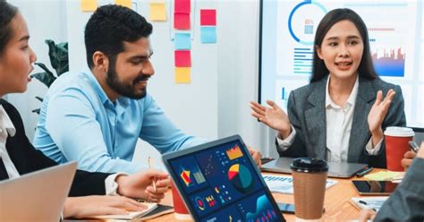 Top 10 Benefits Of Using Sales Pipeline Management Software Small