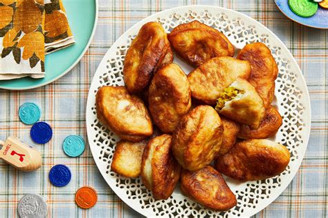 Sambousak Btawa Iraqi Turnovers With Chickpeas And Turmeric — Jewish