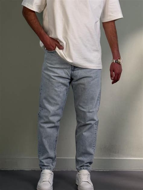 خرید شلوار مام فیت مردانه در مدل ها و طرح های متنوع همهمه بوتیک