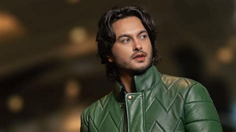 Pradeep Khadkas ‘aktor Announced Following ‘pujar Sarki And ‘aairi