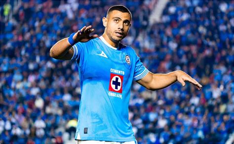¿quién Es Giorgos Giakoumakis El Griego De Cruz Azul Que No Sale De