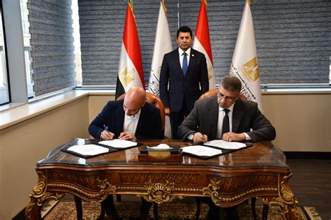 رئاسة وزير الشباب والرياضة يشهد مراسم توقيع بروتوكول تعاون مع شركة Mqr لإنشاء مشروع مكاني