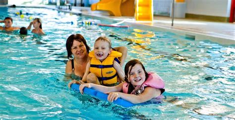 Kinsmen Aquatic Centre Kac Lacombe Ab