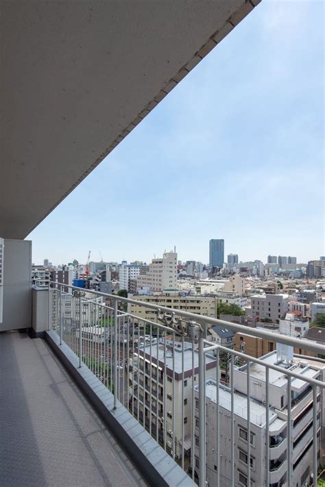 バルコニーから見た、開放的な眺望 中古マンションのリノベーション施工事例