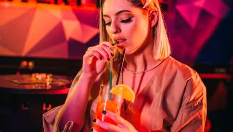 Receita Sex On The Beach Conhece Este Drink Que Nasceu Em 1987 Do Sol