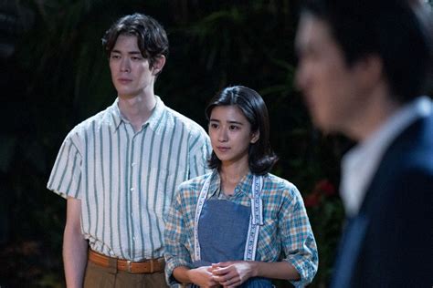 連続テレビ小説「ちむどんどん」第119話。左から和彦（宮沢氷魚）と暢子（黒島結菜）、智（前田公輝）（c）nhk ― スポニチ Sponichi