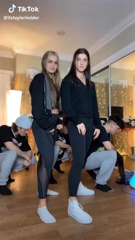 Addison Rae And Charli Damelio Addison Rae And Dixie Damelio Night