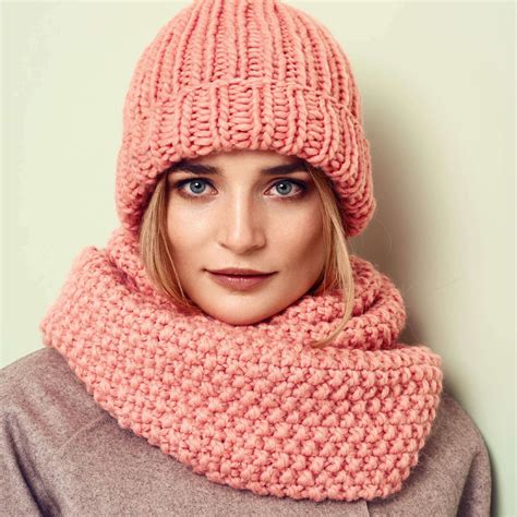 Kostenlose Strickanleitung Perlmuster Loop und Rippenmuster Mütze zum