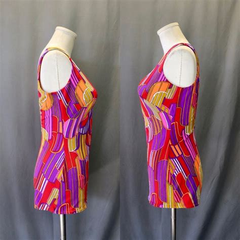 Vintage 1970s Rose Marie Reid Designer Colorful One P Gem