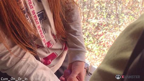 Echtes Amateur Mädchen Hat Sex In Der Öffentlichkeit Mit Einem Tagger