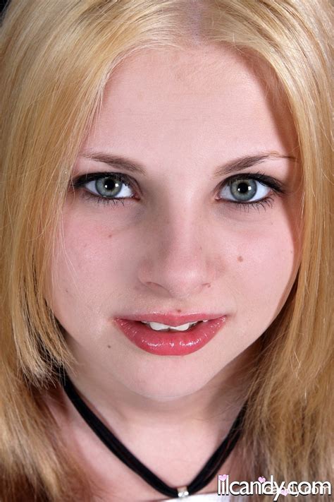 Petite Babe Lil Candy Poses In Her Sexy White Clothes 16 Photos