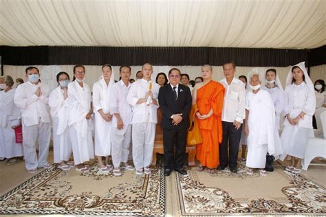 ឯកឧត្តម ខៀវ កាញារីទ្ធ អញ្ជើញផ្តល់ភ្លើងបូជាសព លោកស្រី លី សុឡា