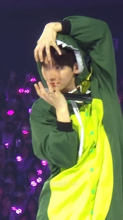 2024 Exo Fan Meeting：one엑소 팬미팅 240414 엑소 팬미팅 1회차 애교max 큥룡이 백현 🦖 백현