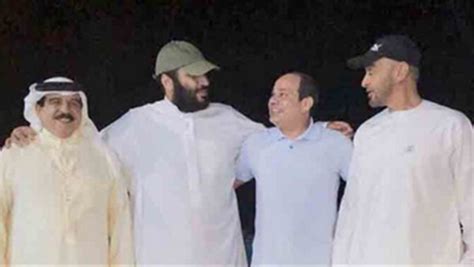 صورة للقاء ودّي جمع السيسي وبن سلمان وملك البحرين وولي عهد أبوظبي قبل أيام