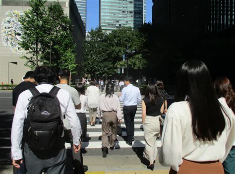 10月の実質賃金23％減 19カ月連続でマイナス News Everyday