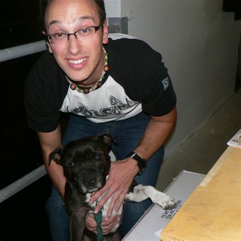 Derek Chaves Youtube