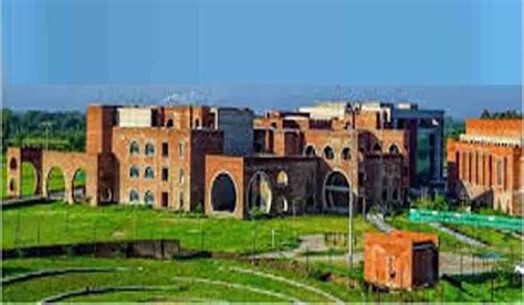 Iim Kashipur Celebrates I Day Pioneer Edge Uttarakhand News In