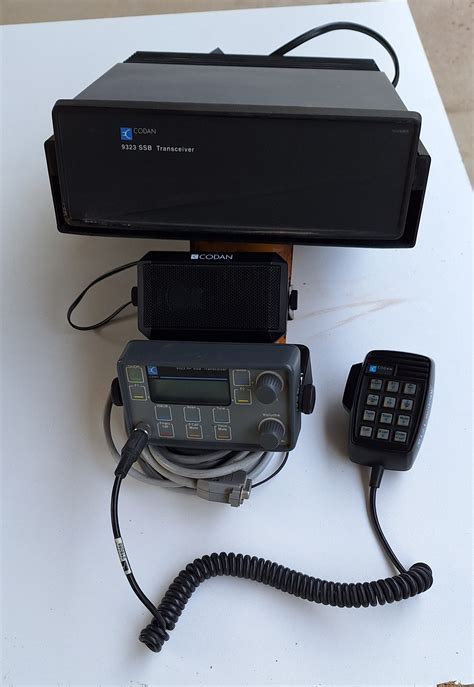 Codan 9323 Cw Lencom Autotune And 18m Ss Whip Antenna Vks 737 The